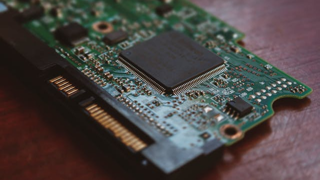 JLCPCB Free Via-in-Pad: 200% PCB Design Efficiency Boost